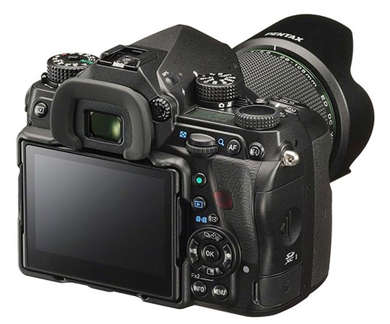 Pentax’s first full-frame DSLR is here « Shoot The Centerfold®