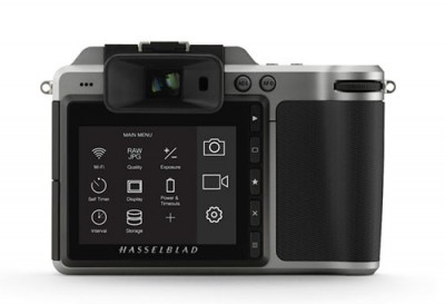 Hasselblad’s New Camera Jams a Giant Sensor Into a Compact Frame ...