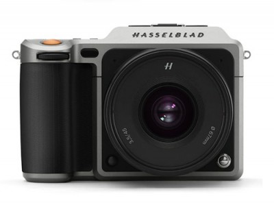 Hasselblad’s New Camera Jams a Giant Sensor Into a Compact Frame ...